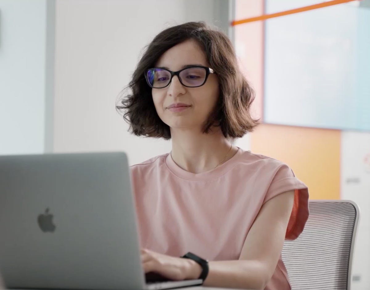 Oana Alexandra Toma – Medium