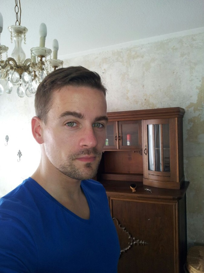 Joe Hopper – Medium