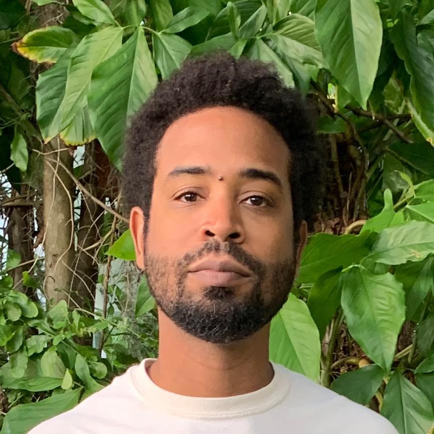 Avery Smith – Medium