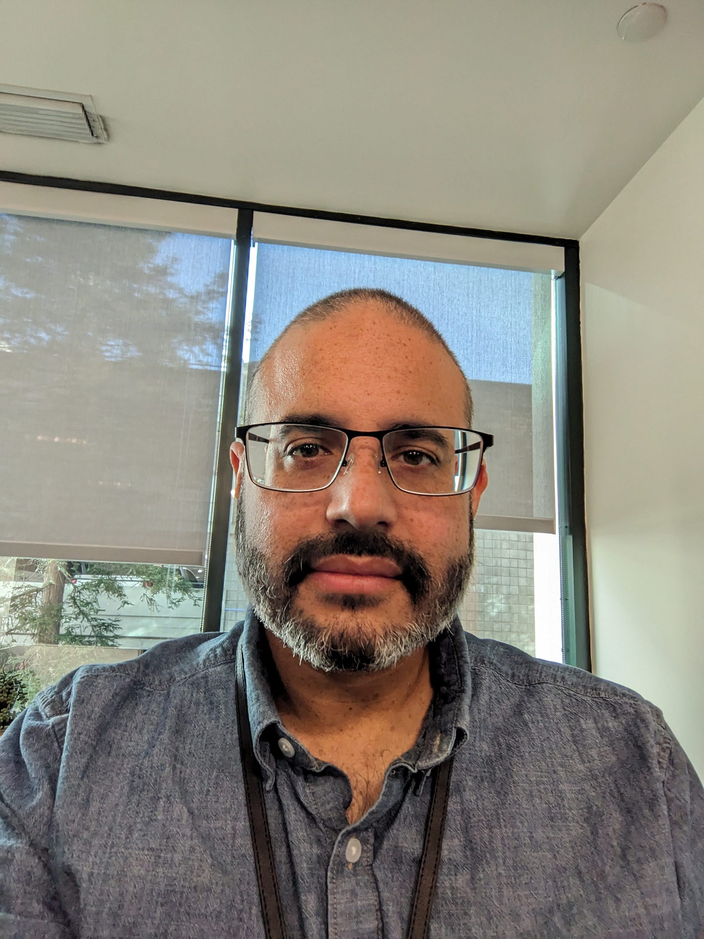 About – Victor Cardenas – Medium