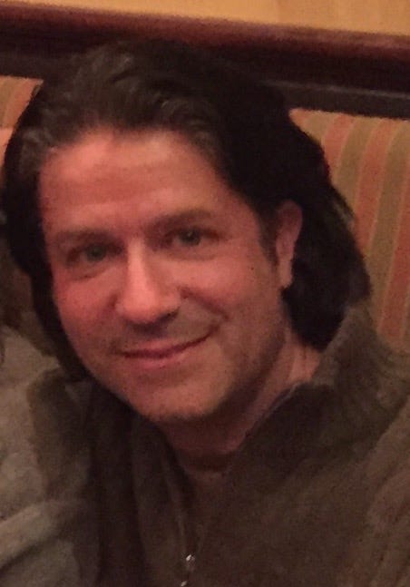 Brad Mindich – Medium