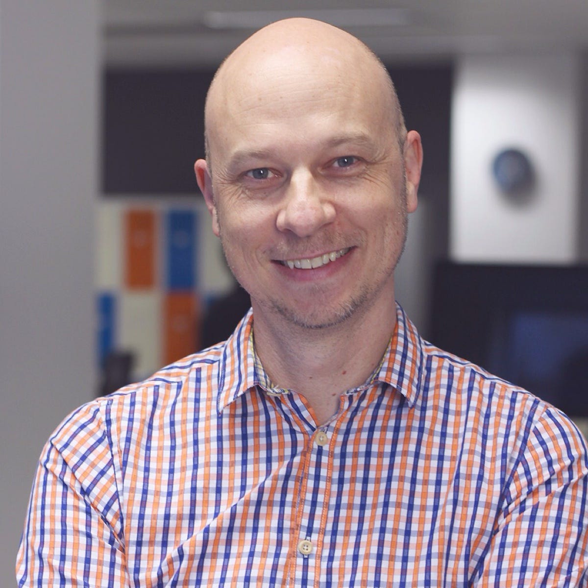 Daniel Superina – Medium