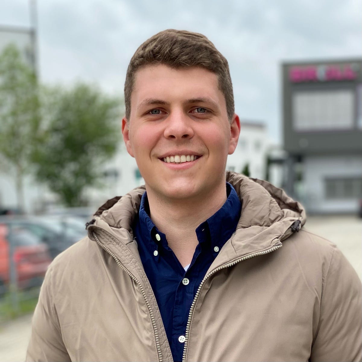 Esteban Bosmans – Medium