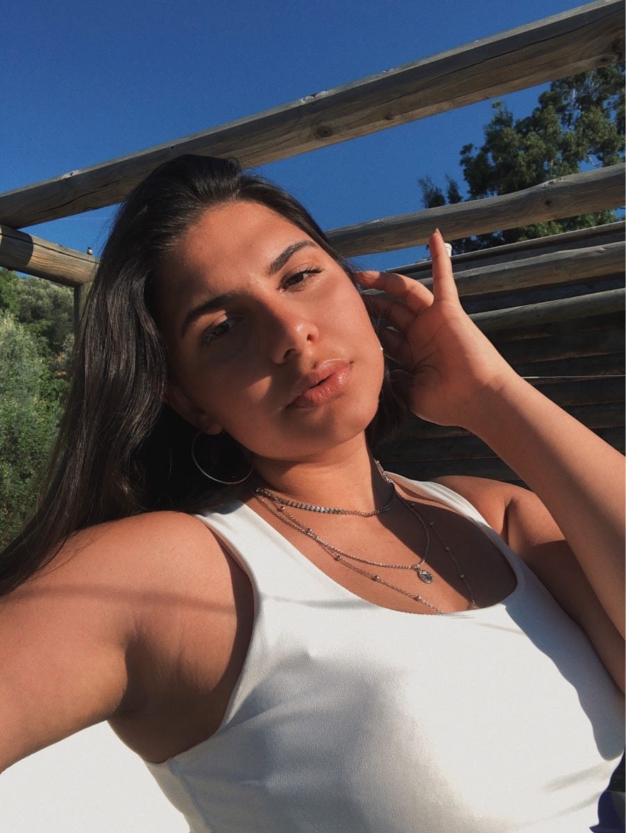 Miray Ateş – Medium