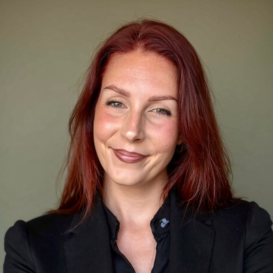 Janelle Newbold – Medium