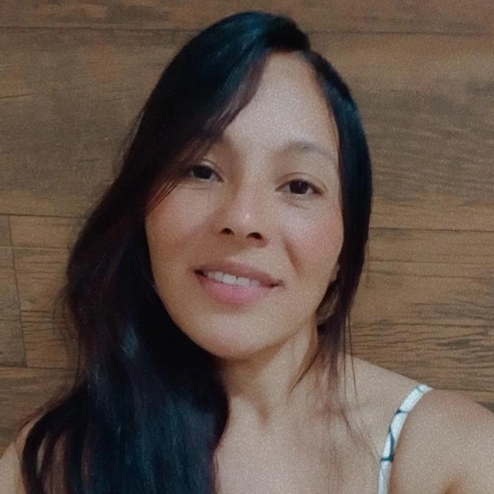Synaide Santana – Medium
