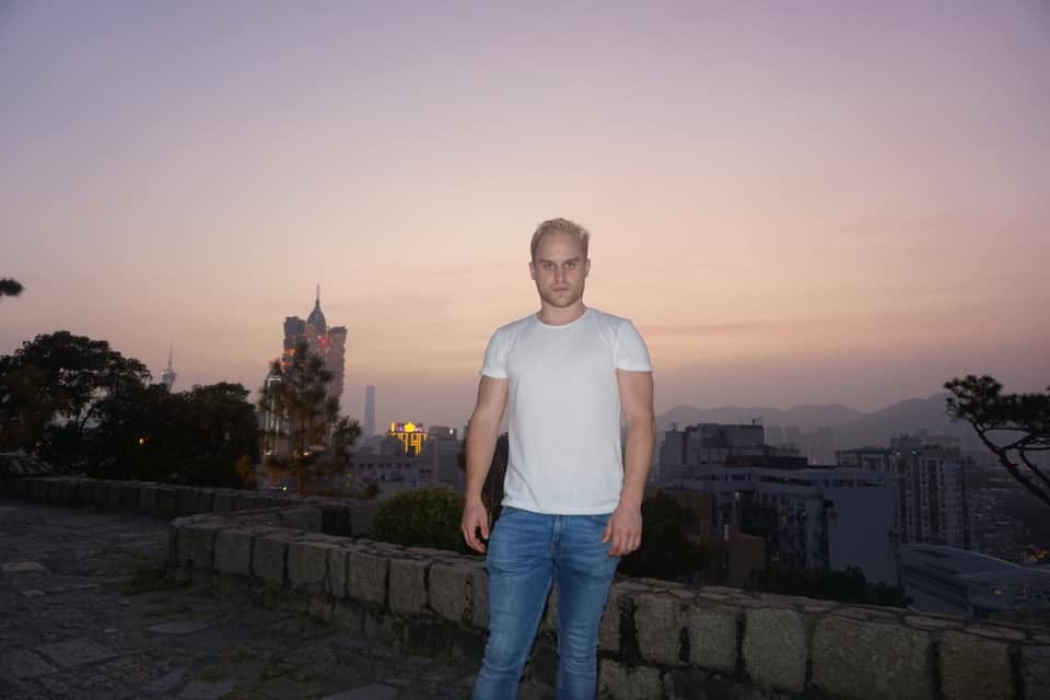 Andrew Hanson – Medium