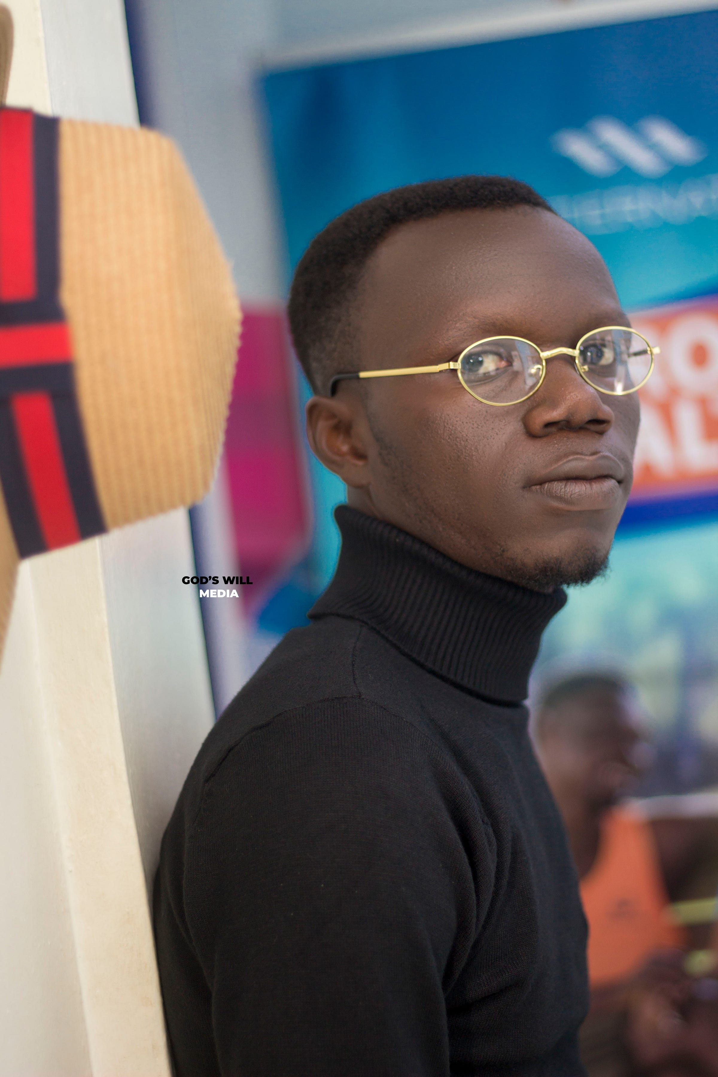 Emmanuel Brux Ekeadzi – Medium