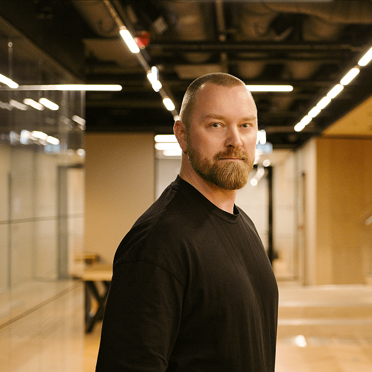 Vegar Hoel – Medium