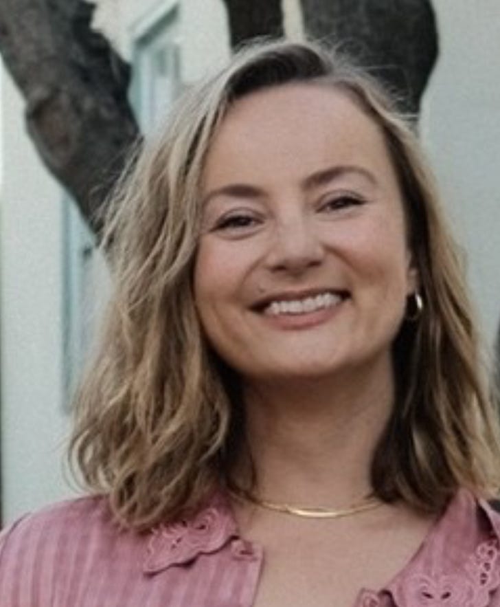 Victoria C. – Medium