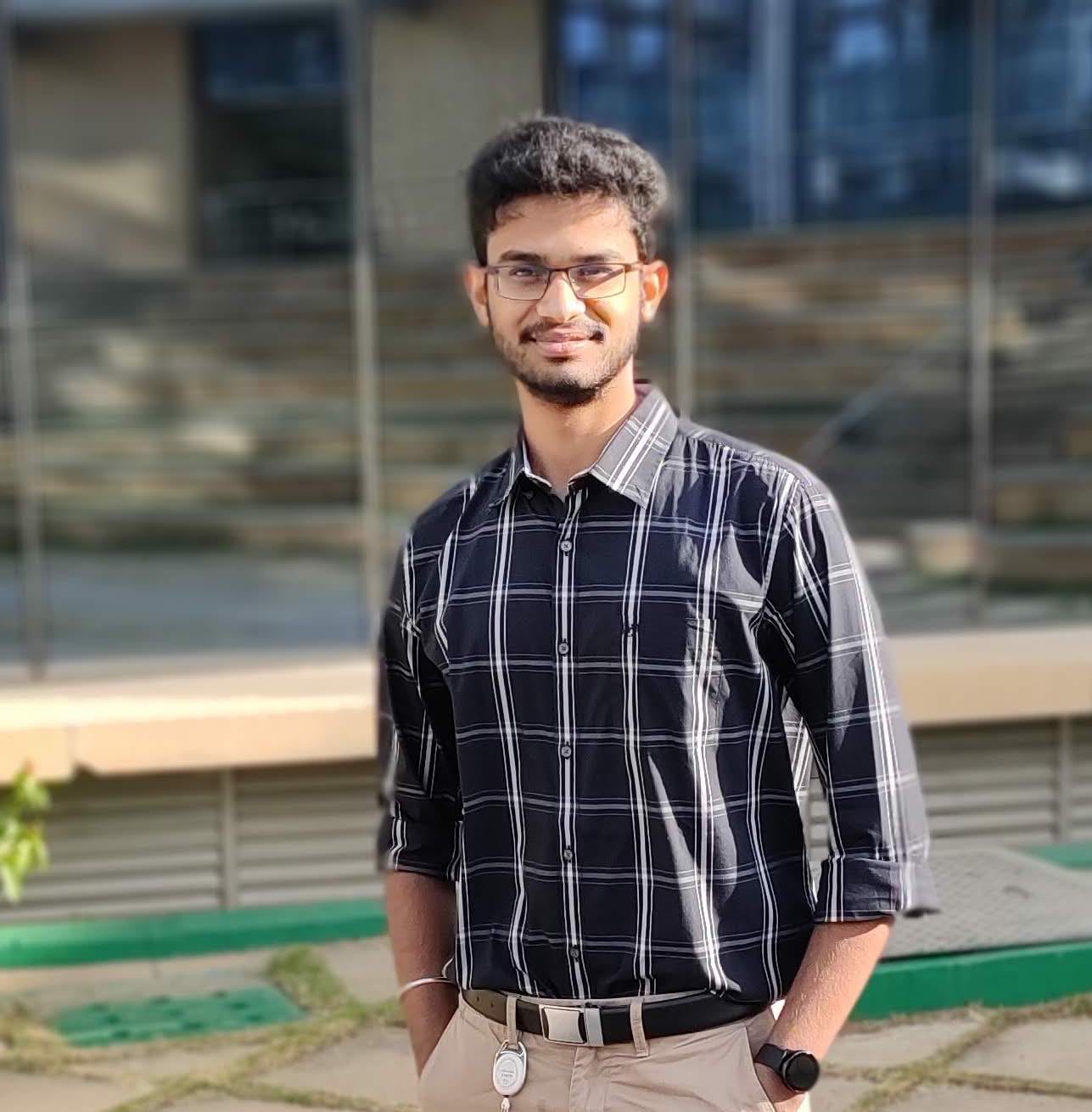 Akash Ravi – Medium
