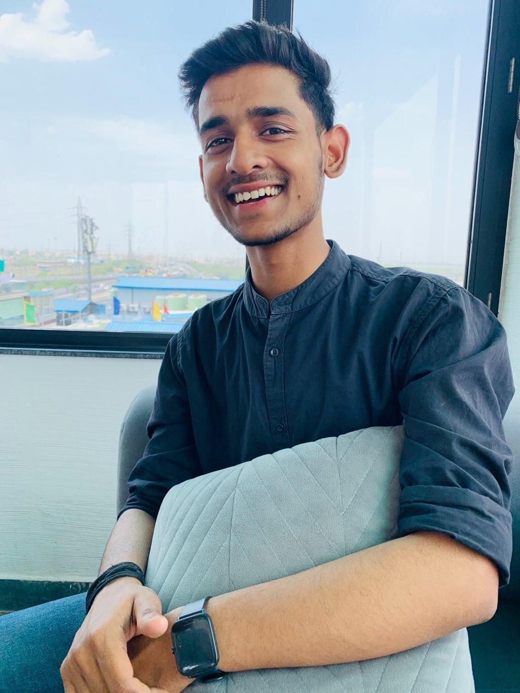 Divyansh srivastava – Medium