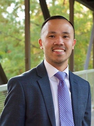 Christopher Le Law – Medium