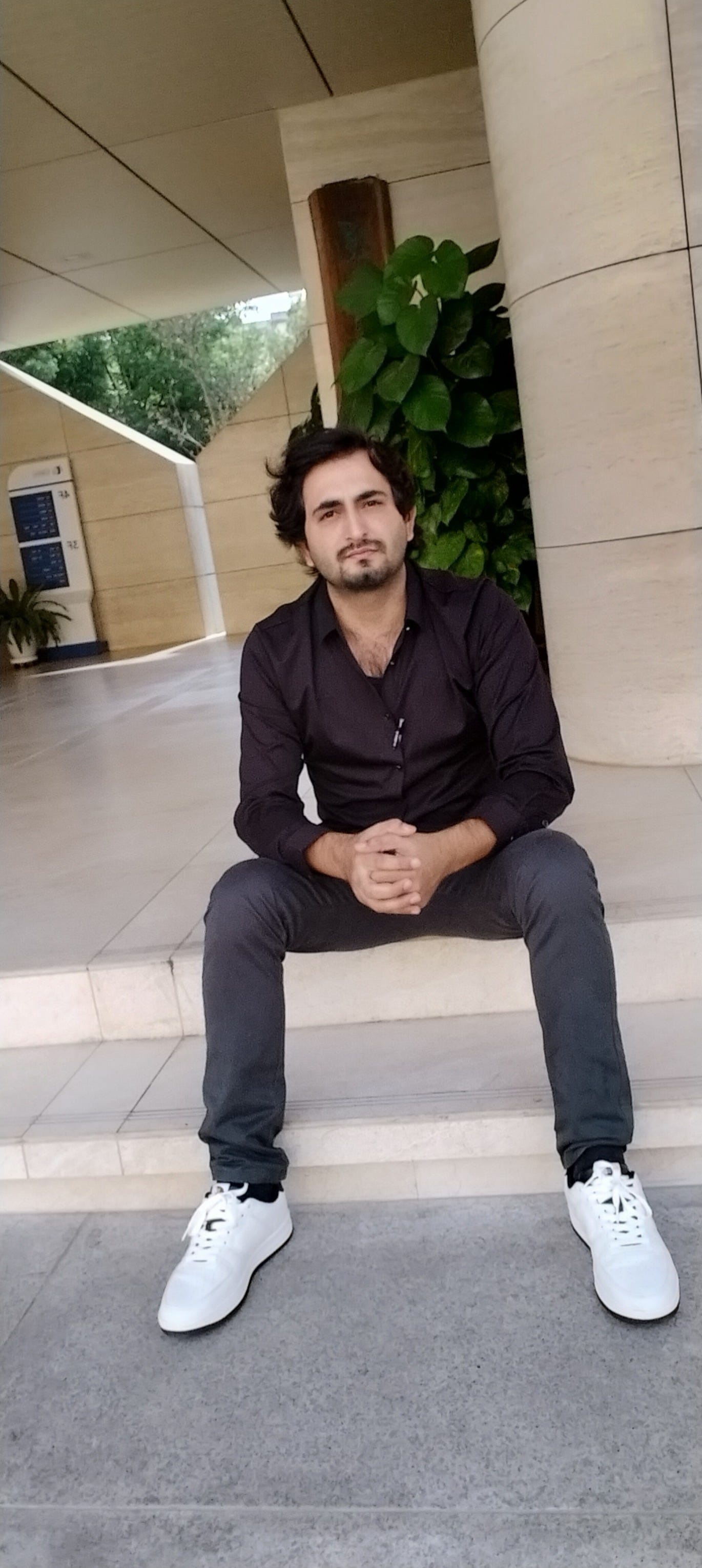 AOUN RAZA – Medium