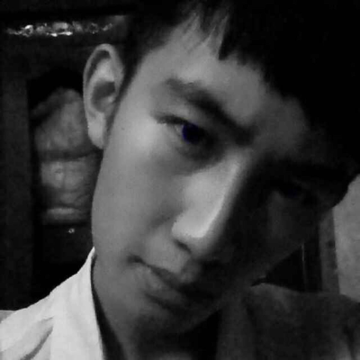 yokii jay – Medium