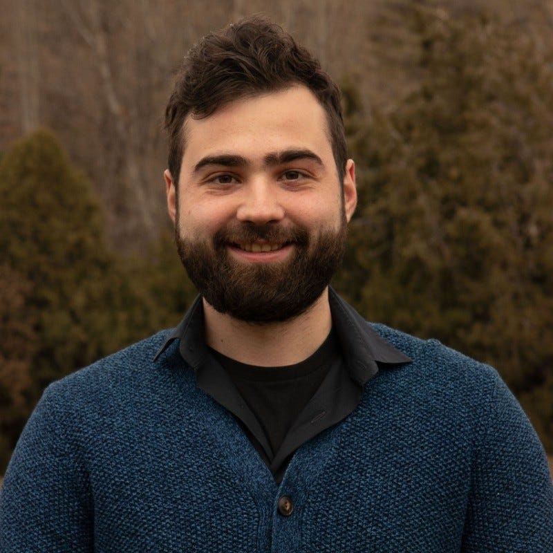 Luka Onikadze – Medium