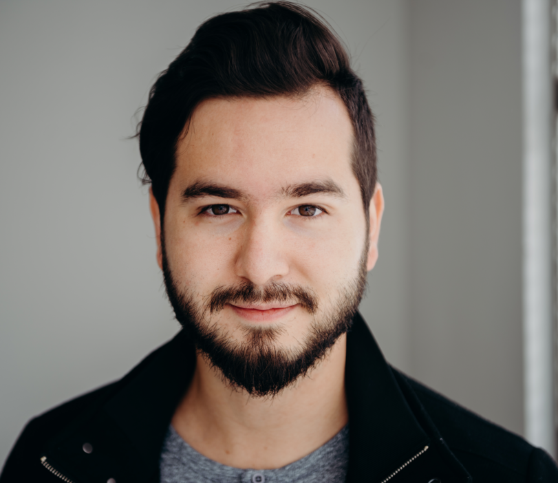Emilio Riveros Martínez – Medium