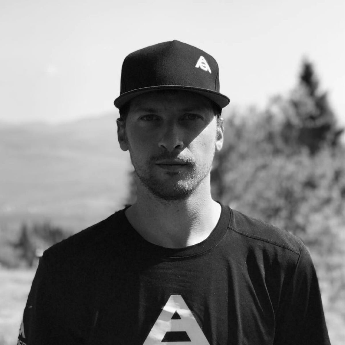 Jason Lemay – Medium