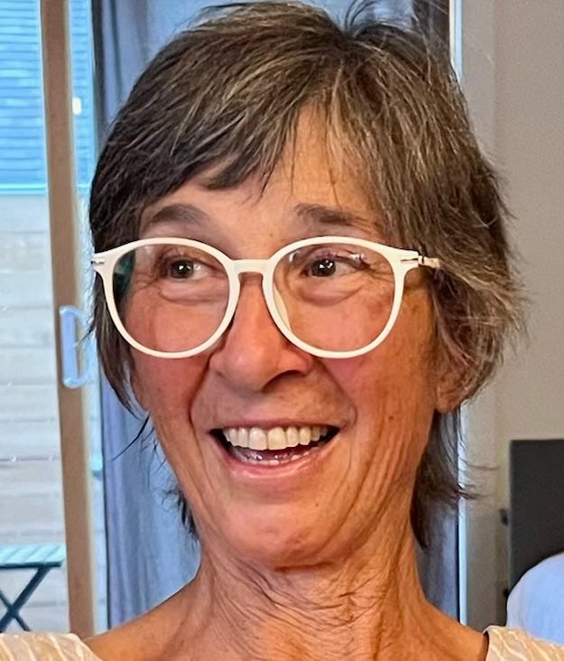 Lisa Eleanor Wells – Medium