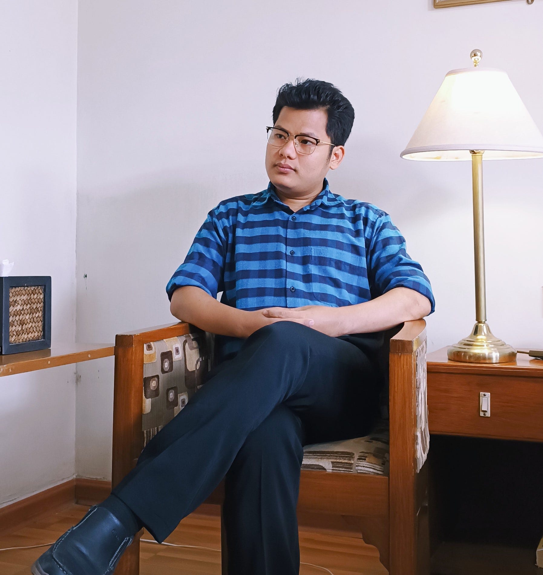 Ye Myint Soe – Medium