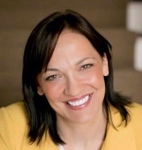 Elizabeth Randol – Medium