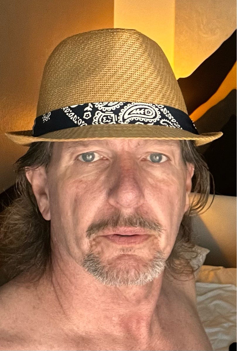 Carl Fillichio – Medium