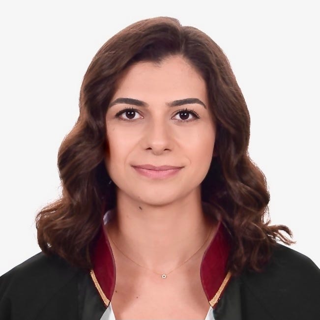 Ceren Cetir – Medium