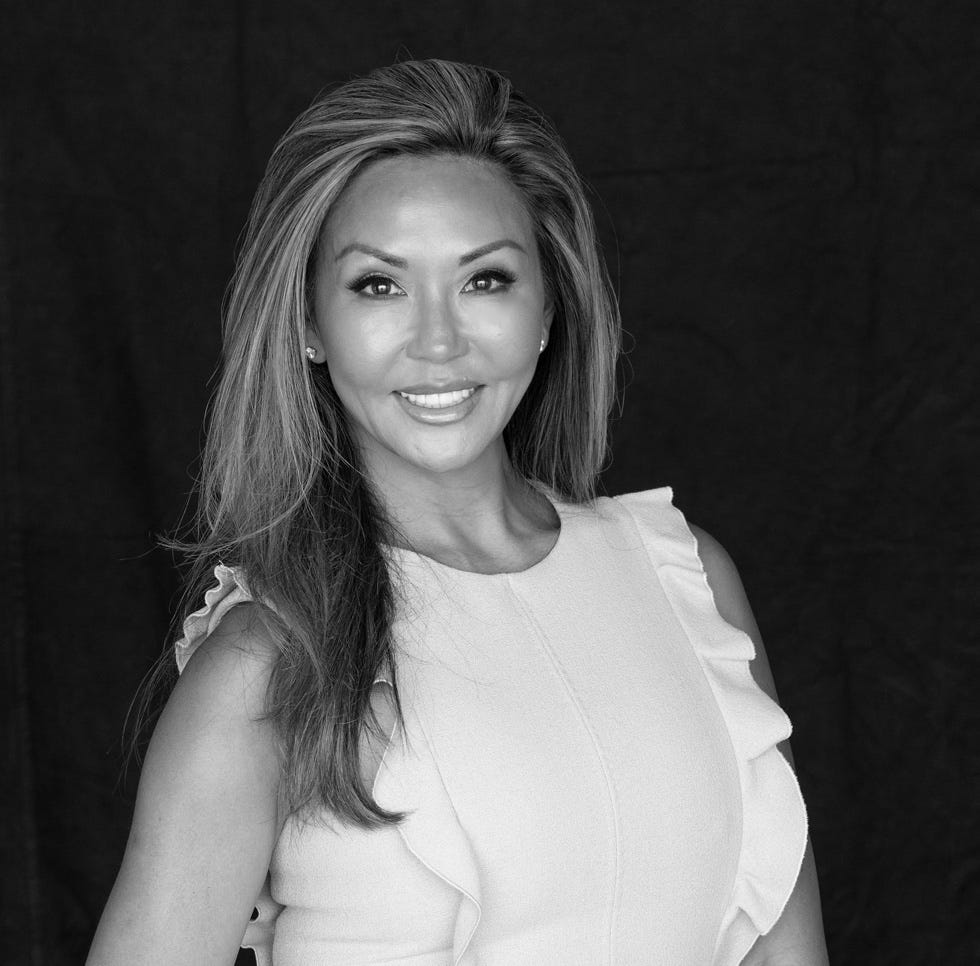 Helen Lao – Medium