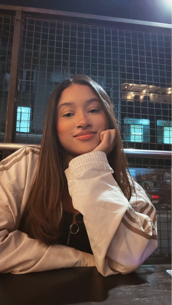 Camilly Pinheiro – Medium