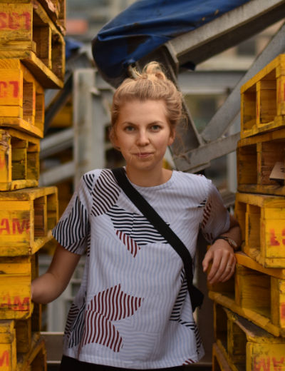 Maria Grzywacz – Medium