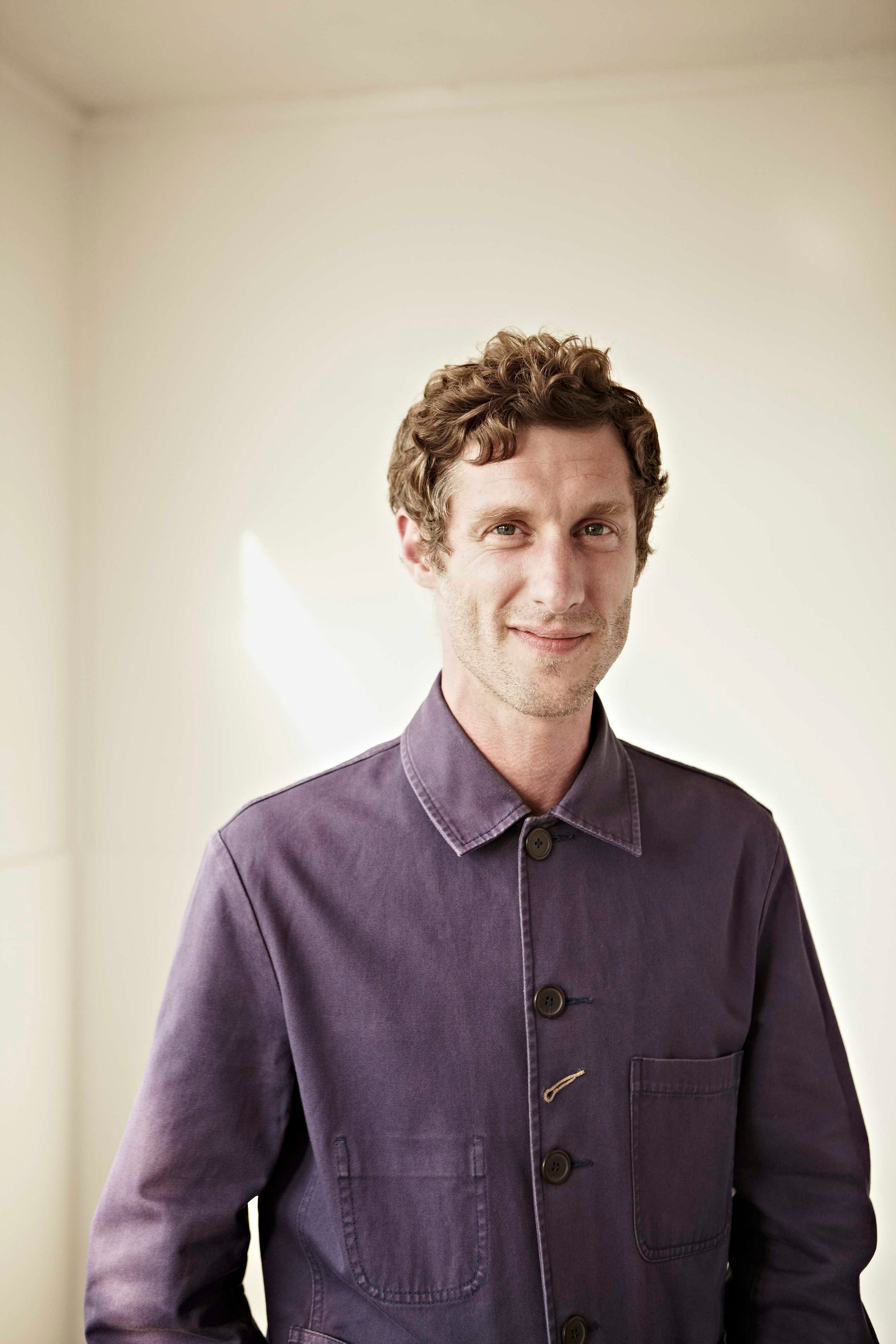 Oliver Wood – Medium