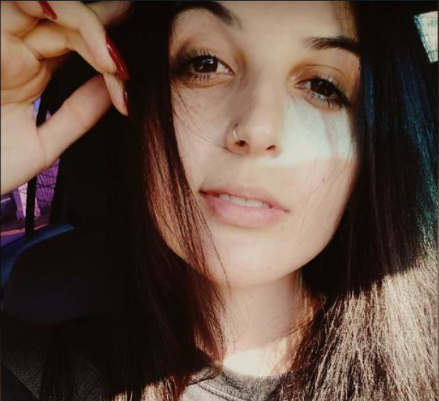 Tainara Estefani – Medium