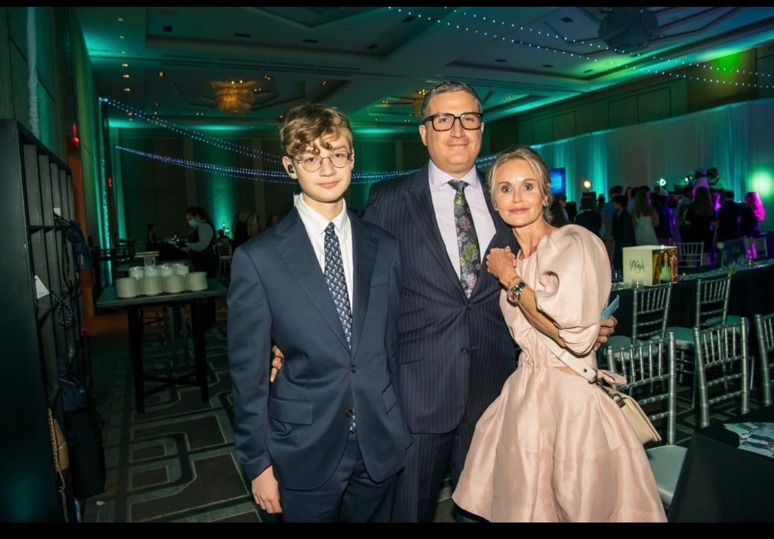 Andrew Hillman Dallas – Medium