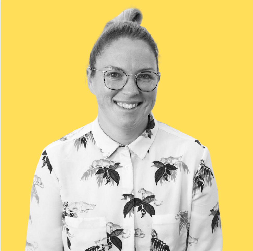 Alex Holderness – Medium