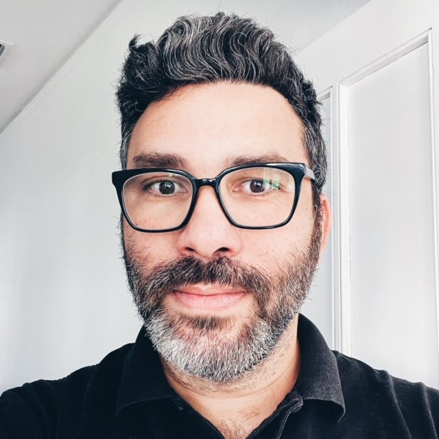 Jay Cruz – Medium