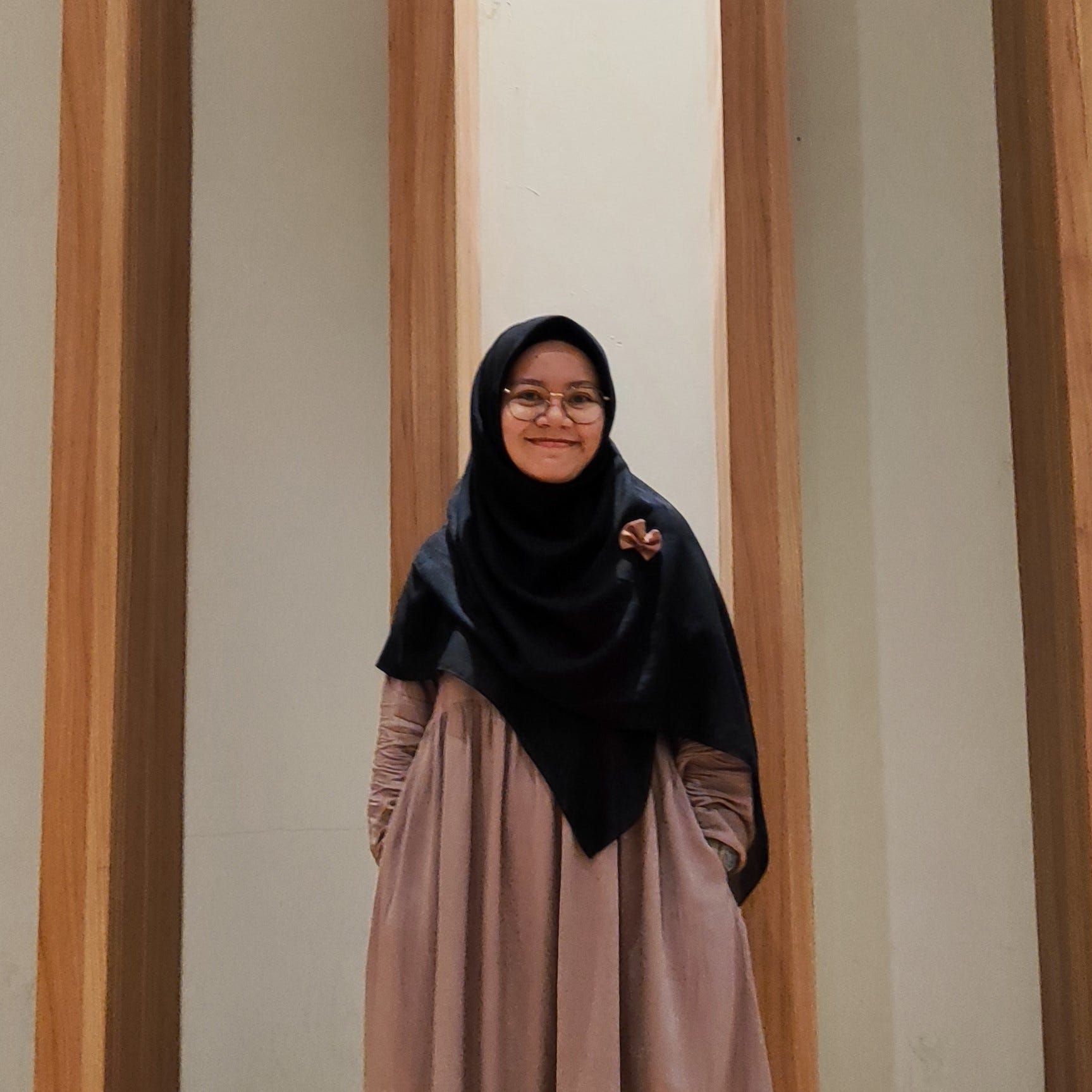Ayu Asmala Dewi – Medium