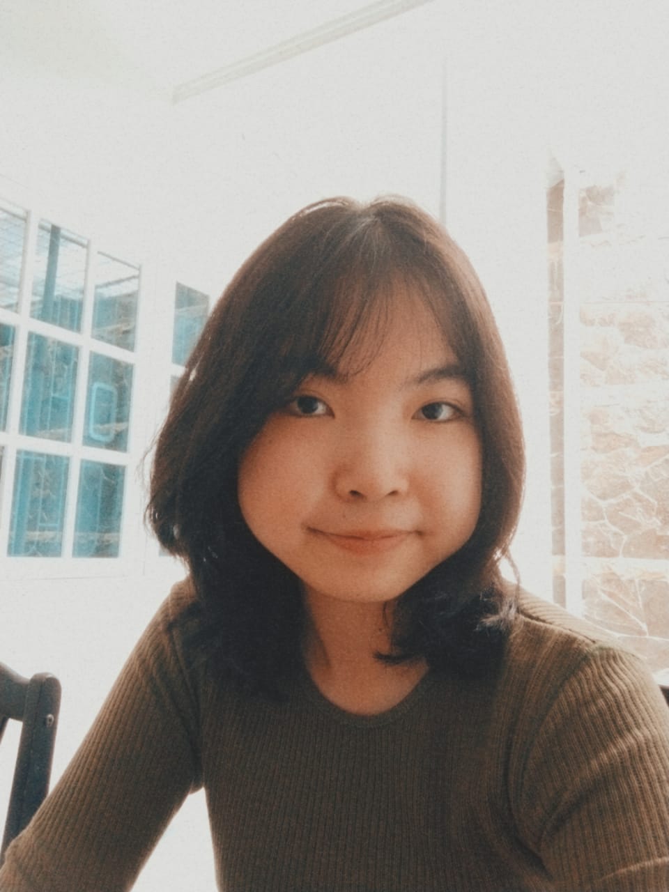 Madeline Emily – Medium