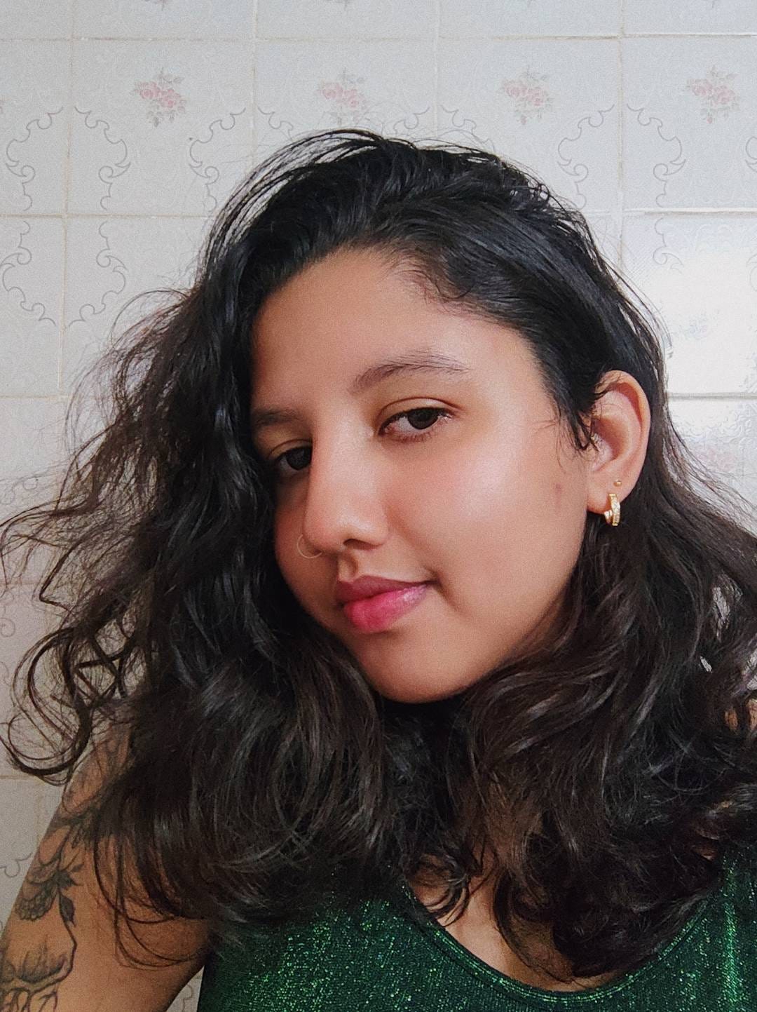 Isabel Oliveira – Medium