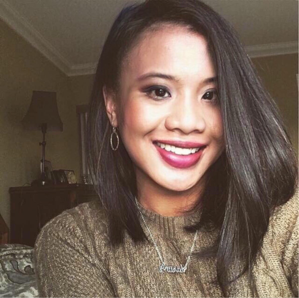 Erika Caoili – Medium