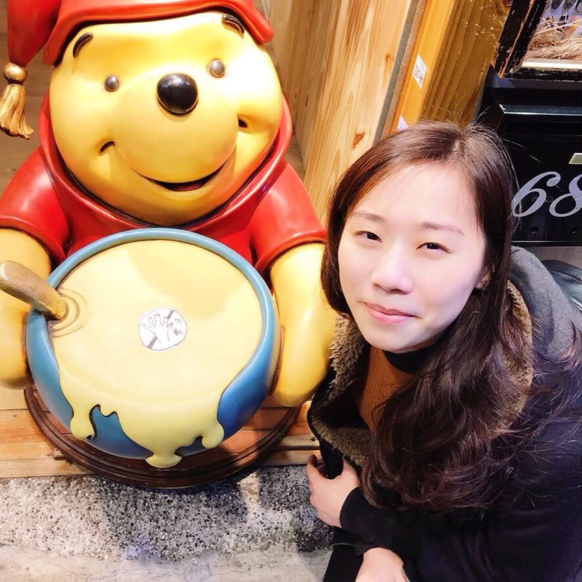 蔡賀琪 (He Chi Tsai) – Medium