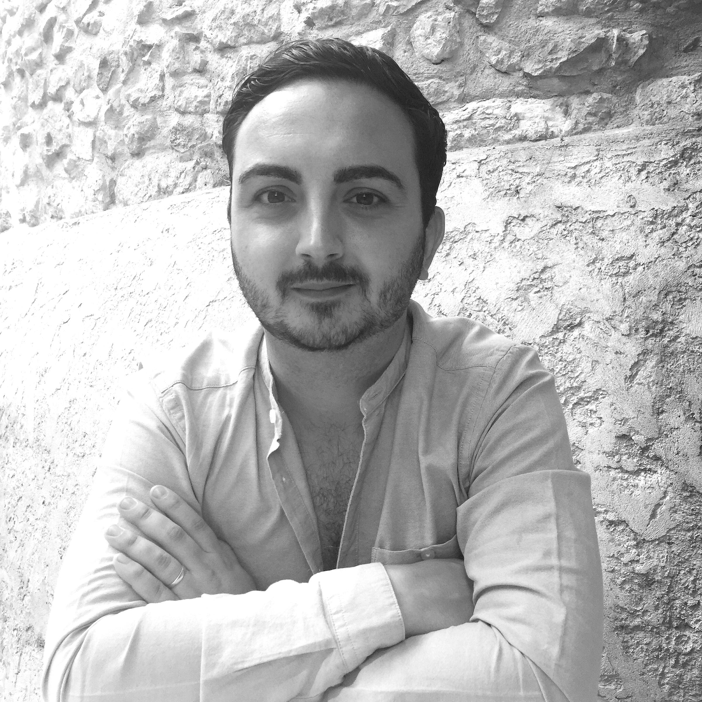 Ross Lawson – Medium