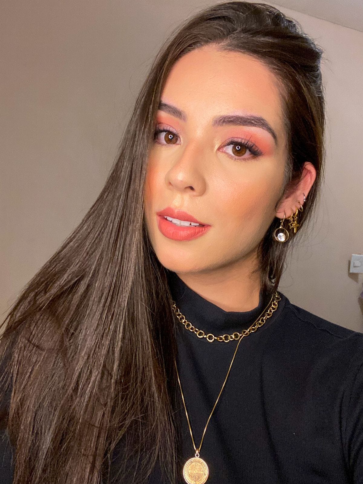 Gabrielle Cruz – Medium