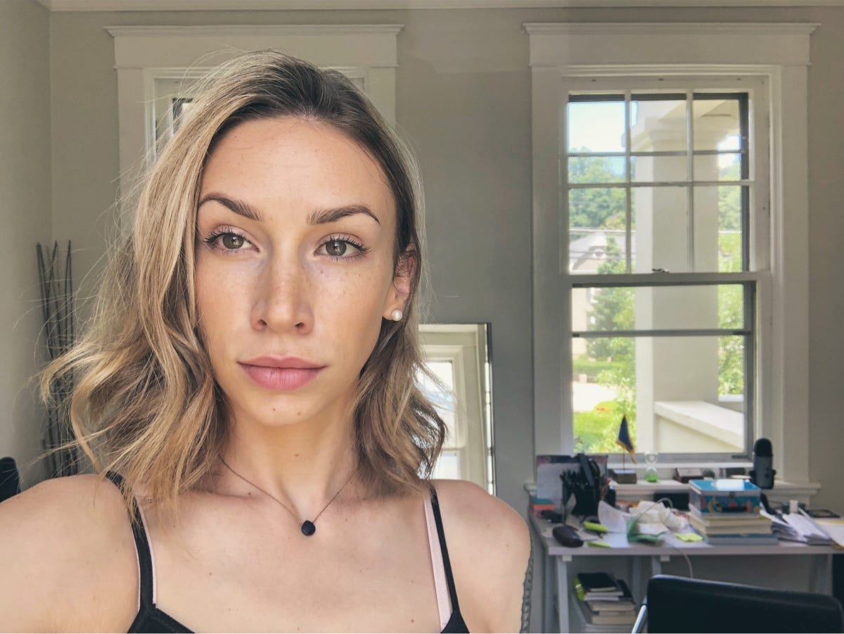 Anna Wilhelm – Medium