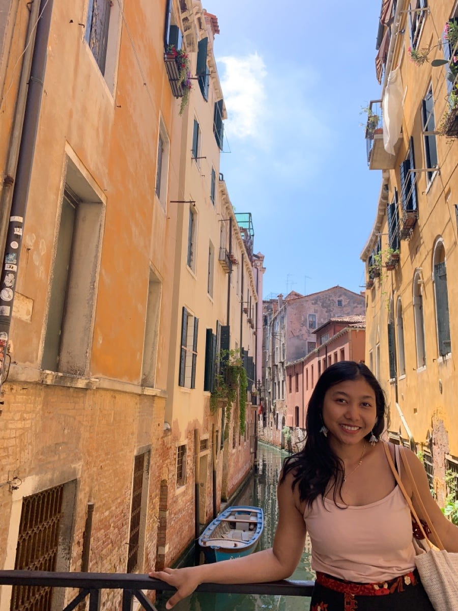 Yolanda Liyana – Medium