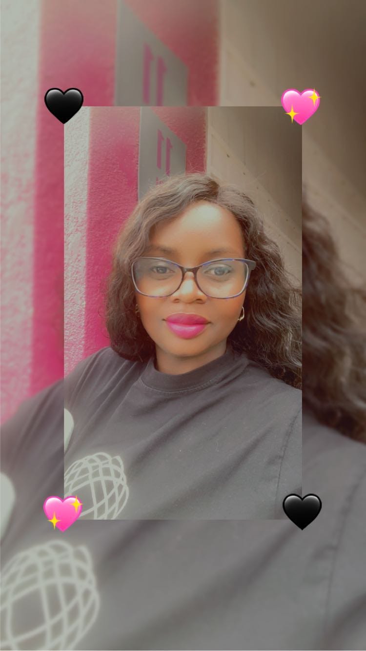 Nakatudde Suzan – Medium