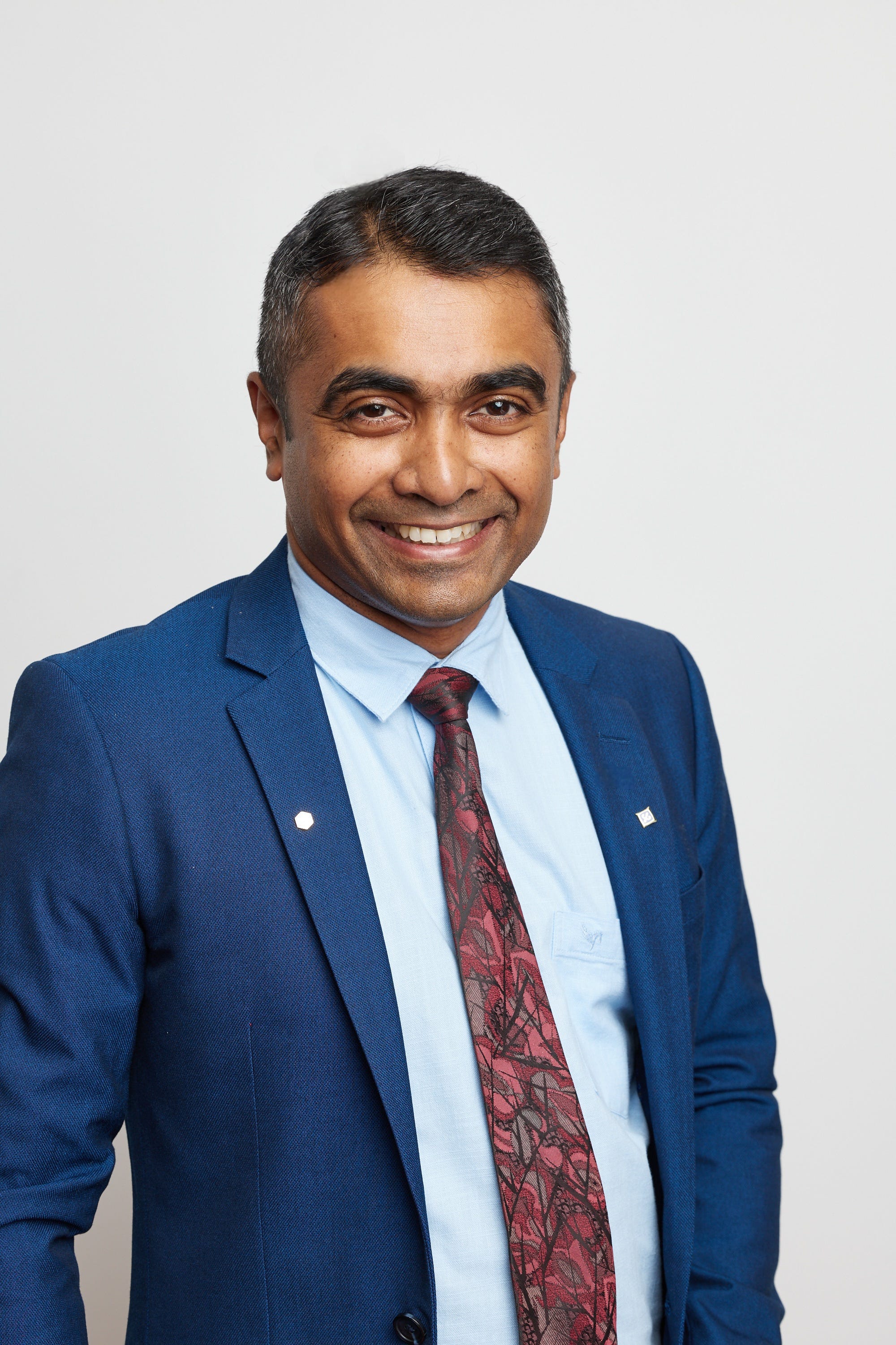 Tharindu Weerasinghe – Medium