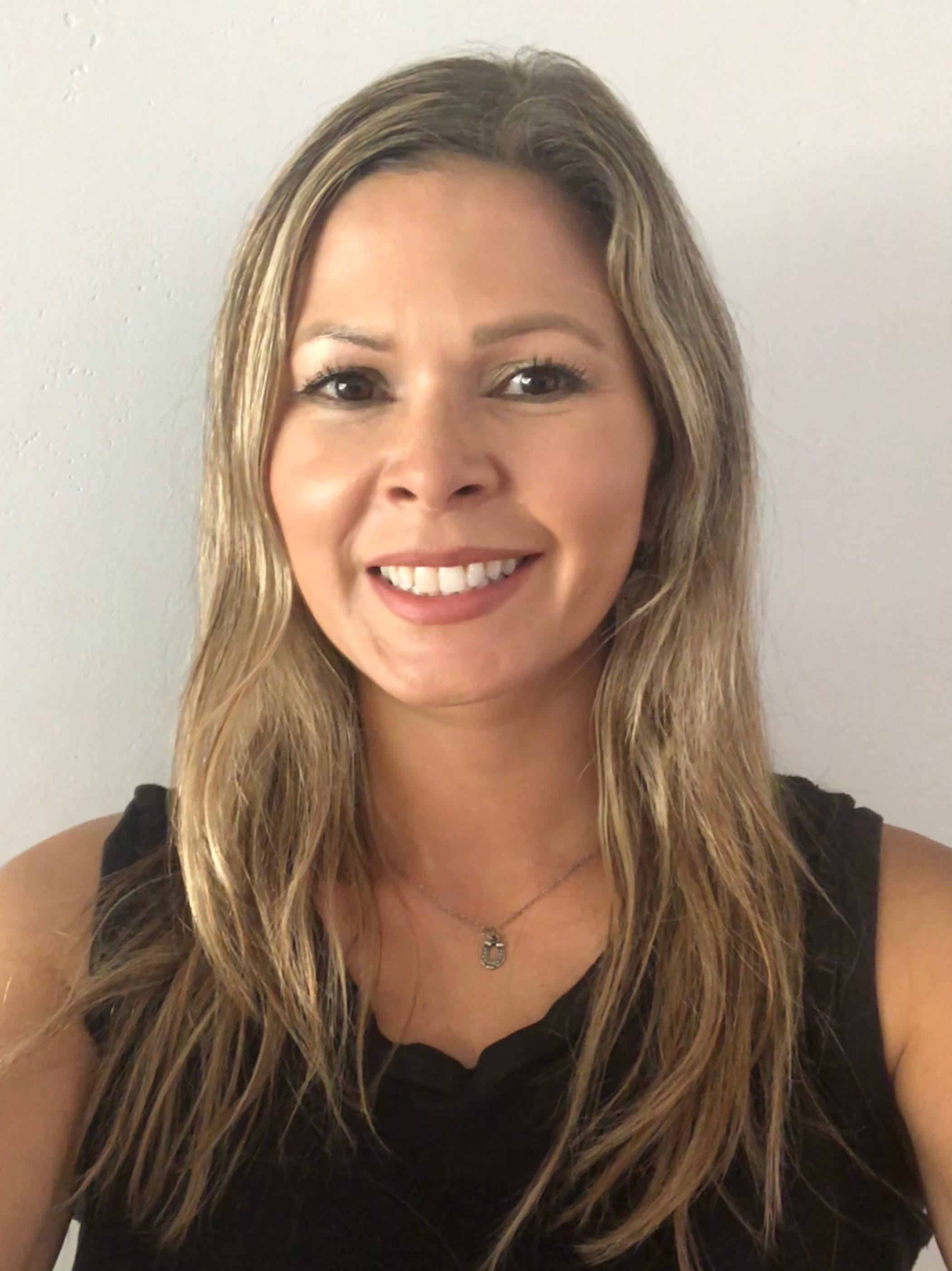 Linda Scott – Medium