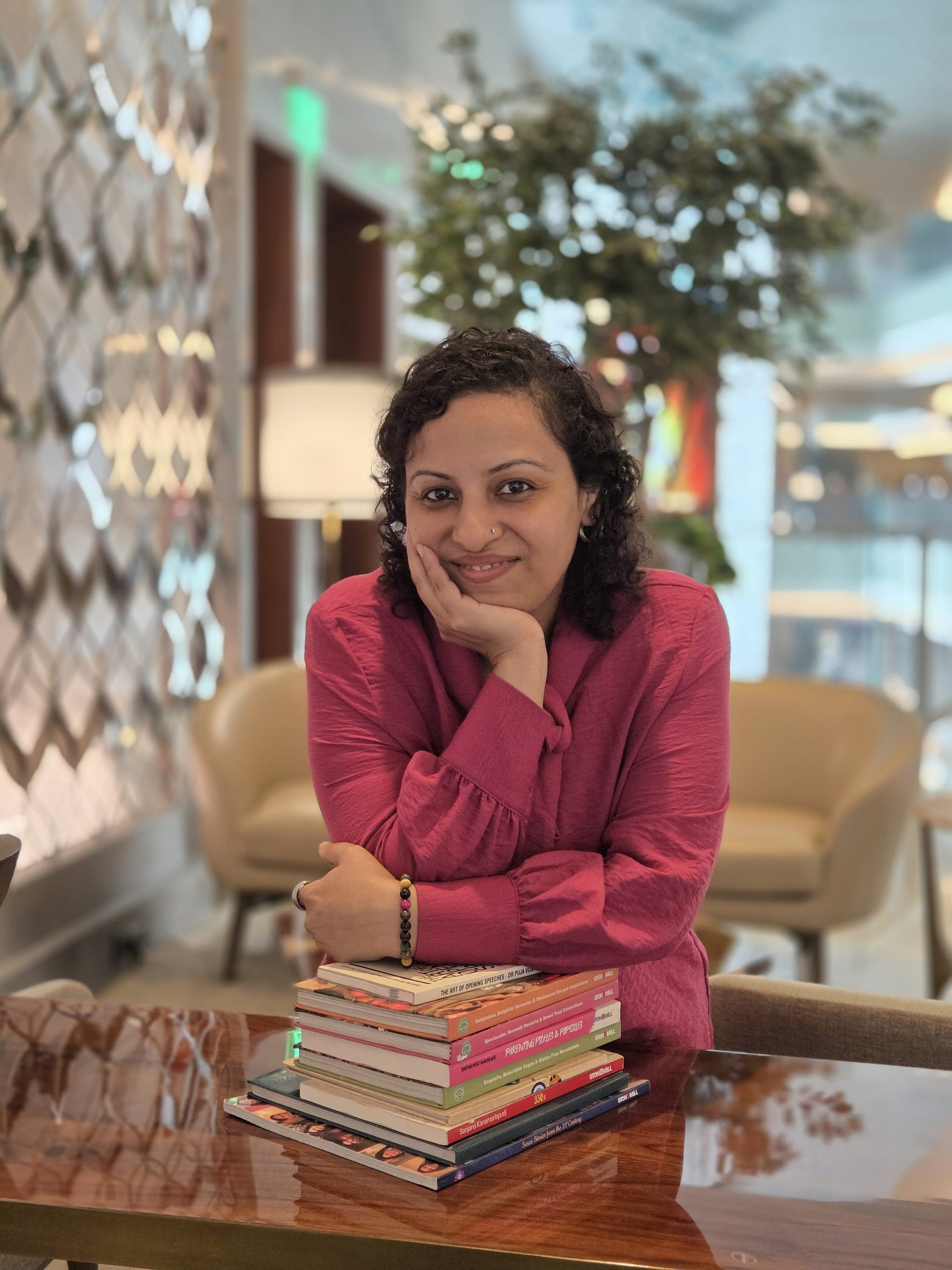 Samira Pillai – Medium