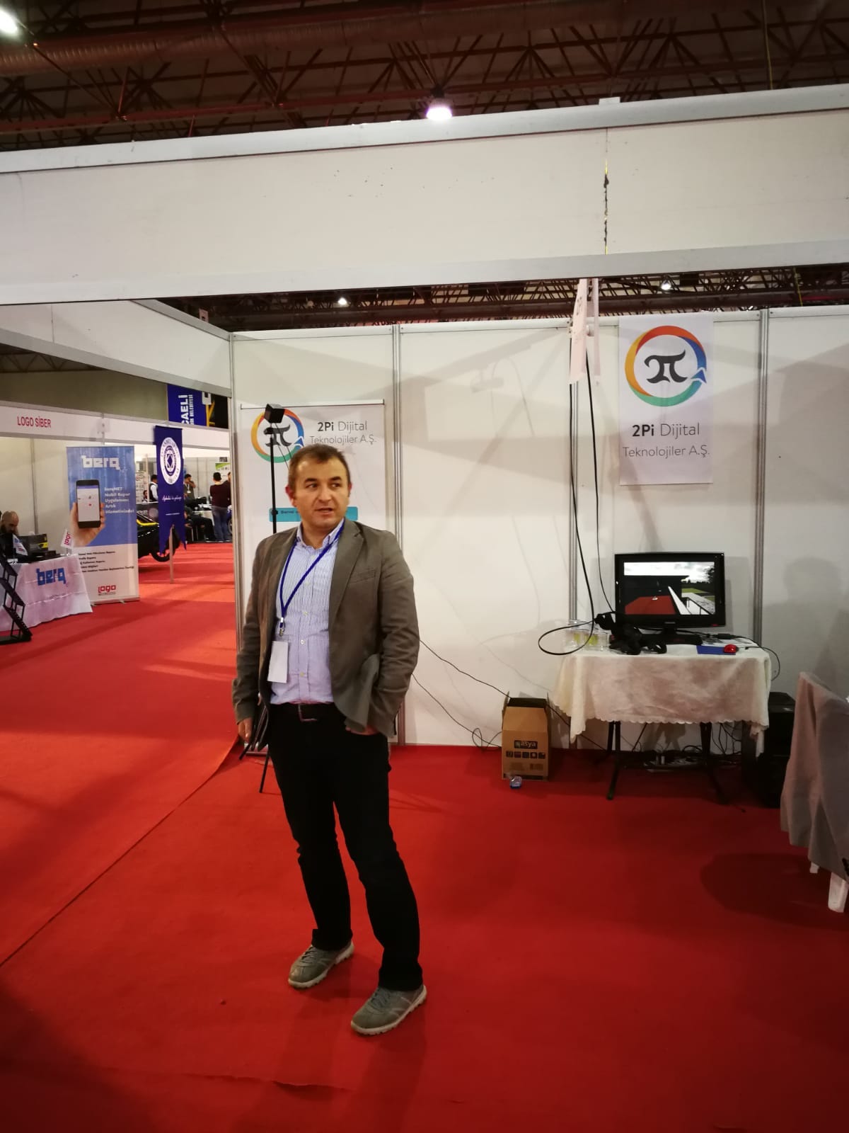 Hakan Kurt – Medium