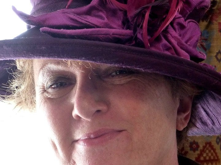Barbara Boyle – Medium